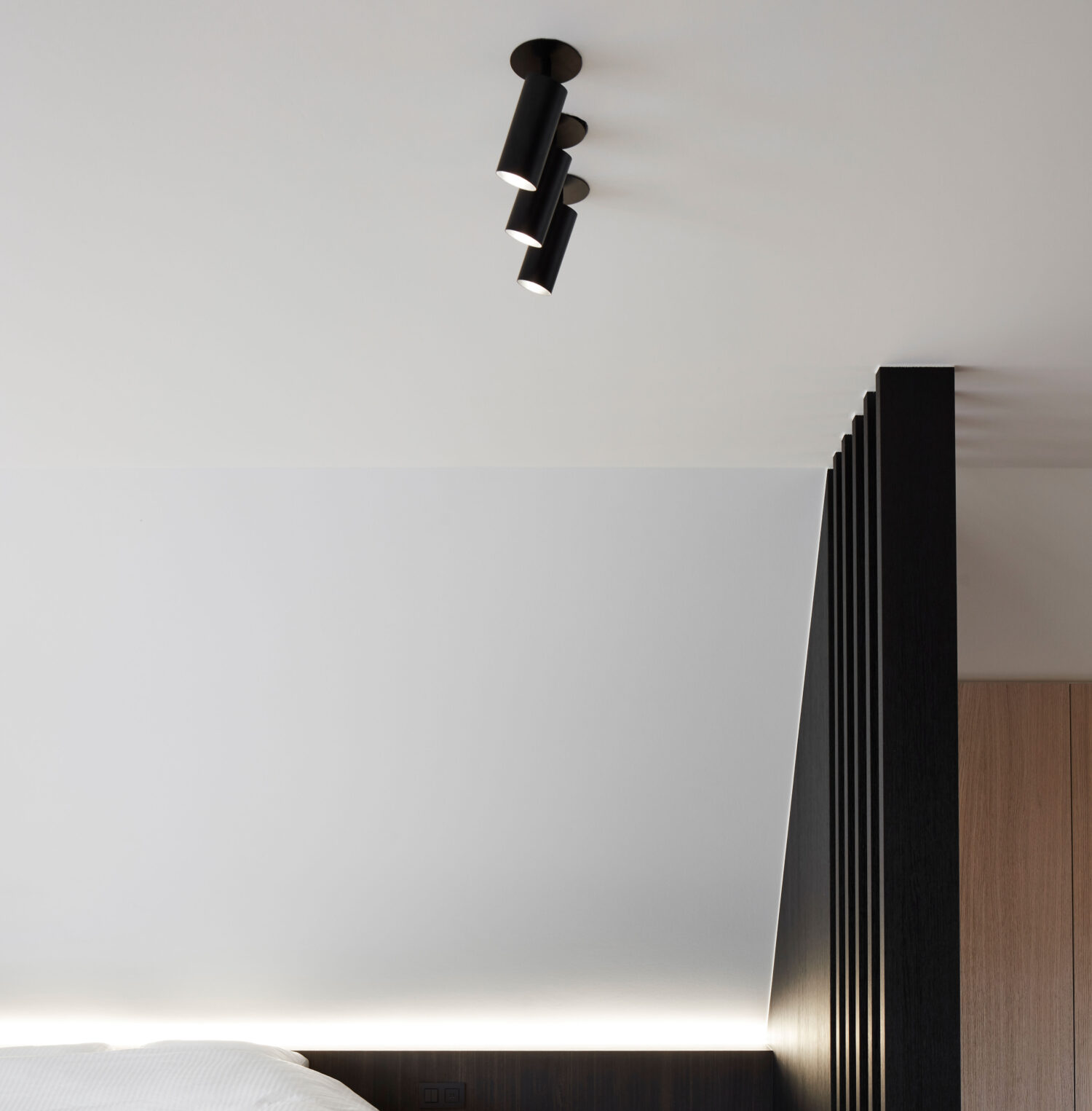 victor C | tossB Lighting